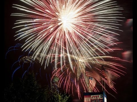 Kaboom Town July 3rd 2015 Fireworks in Addison, TX 75201 - YouTube