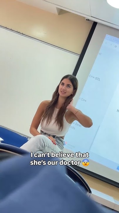 Woh sabse chhoti coding teacher hai😱#trending #ai #college #html #code #program #java #python # ...