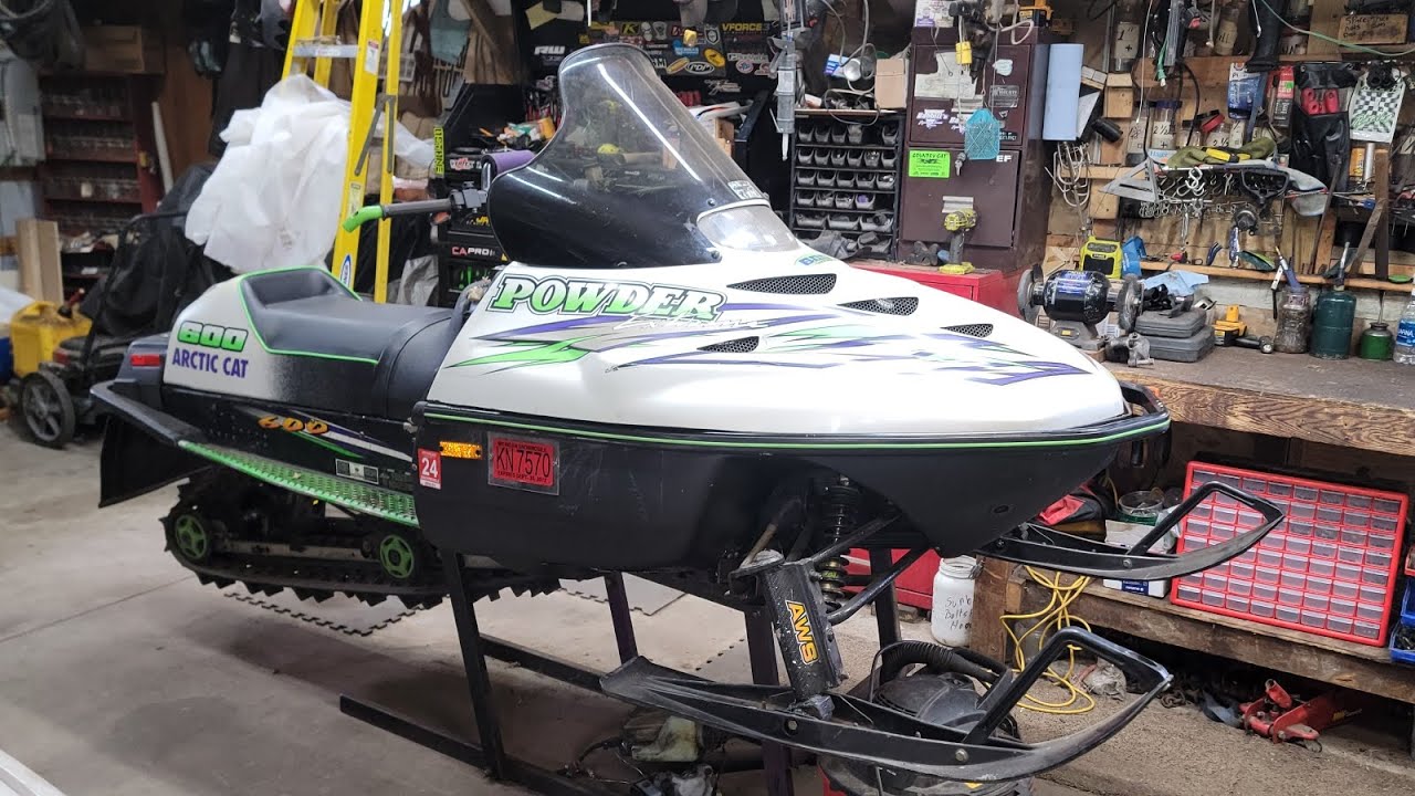 Arctic cat Powder extreme Rebuild - YouTube