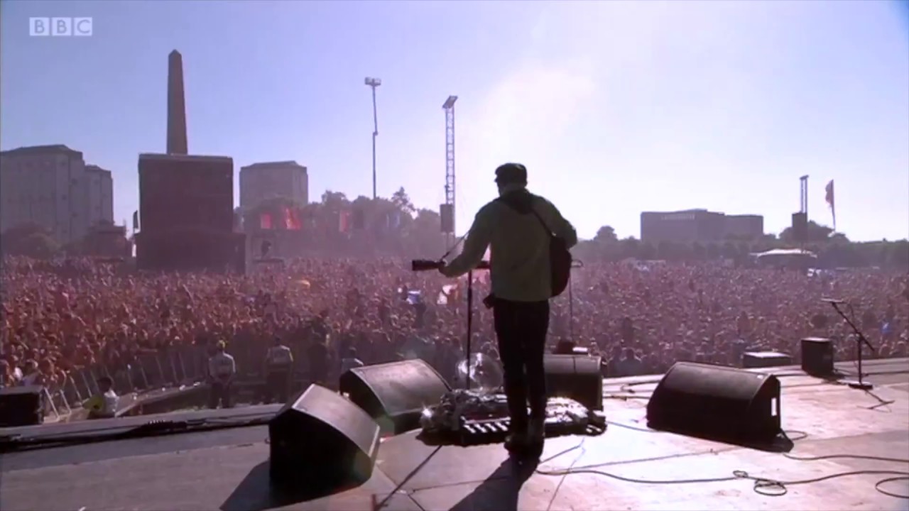 Gerry Cinnamon Discoland - YouTube