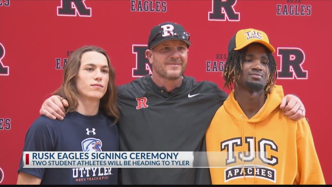 Rusk Eagles signing two - YouTube
