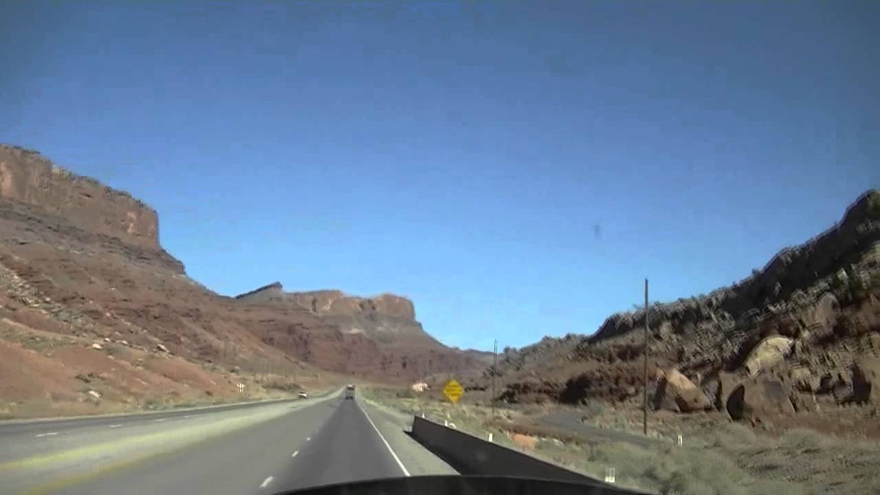 LEAVING MOAB UTAH NORTHBOUND ON HWY 191 - YouTube