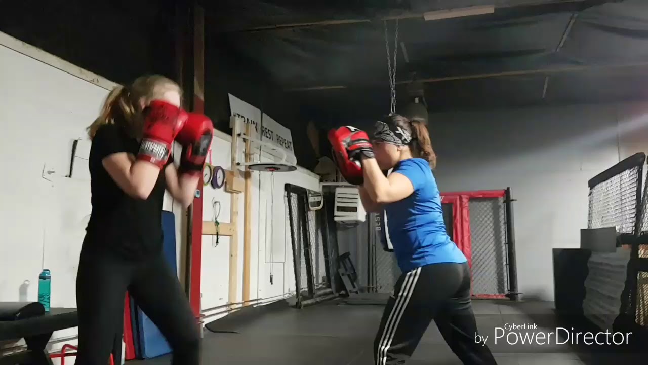 Fierce N Fit Boxing Taveena Kum, Reese Fariss - YouTube