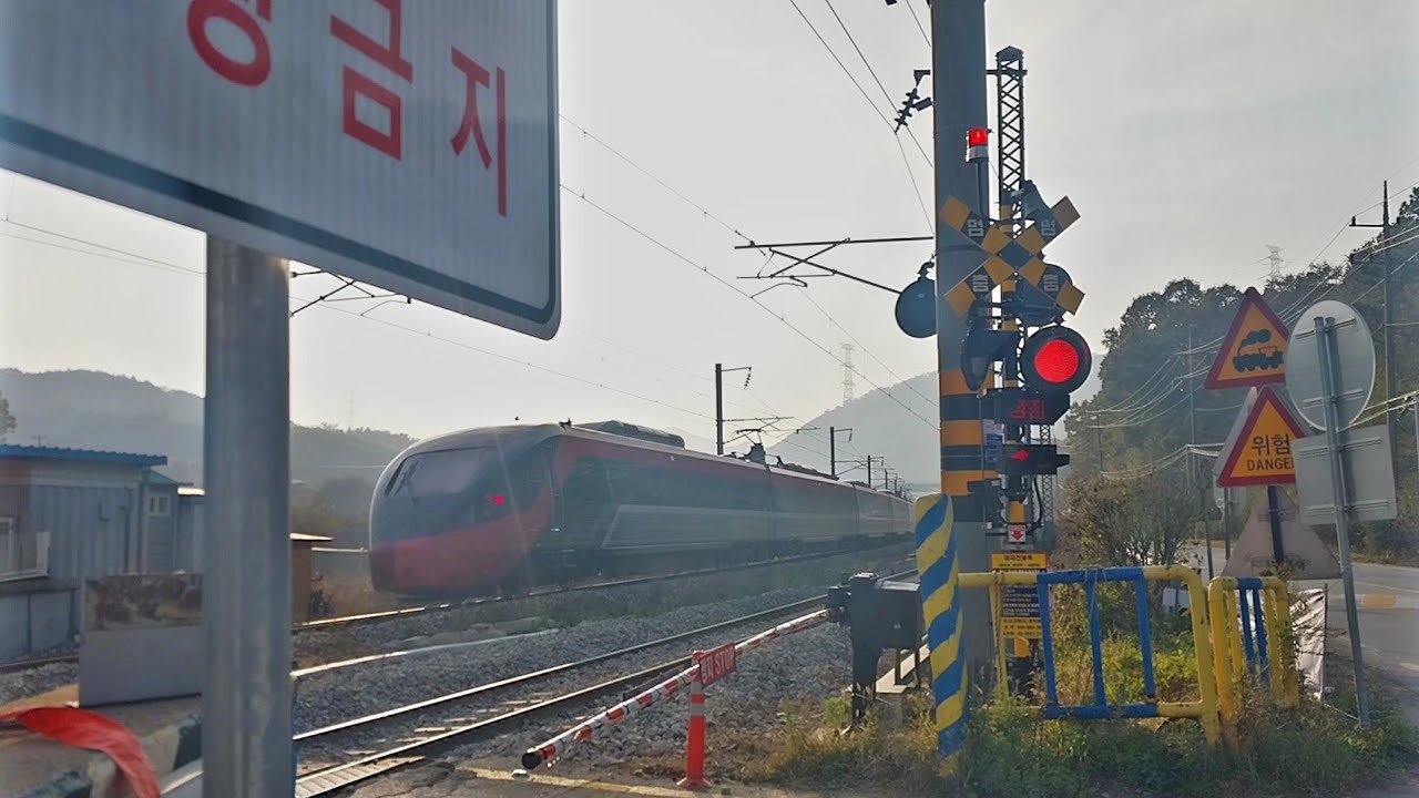 경부선 대자건널목_Gyeongbu Line Daeja Crossing - YouTube