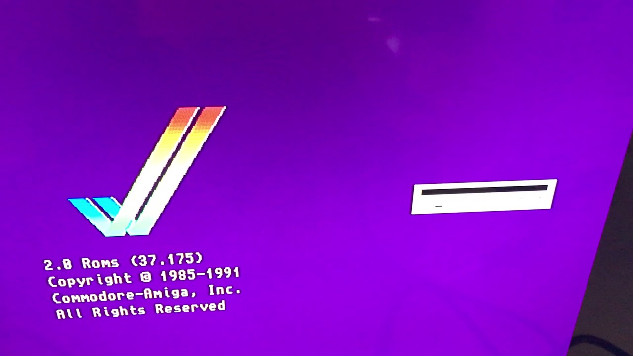 Commodore Amiga 1500 start screen - YouTube
