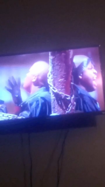 "I'm getting dizzy as the world keep spinning like a Frisbee" #ice cube ...