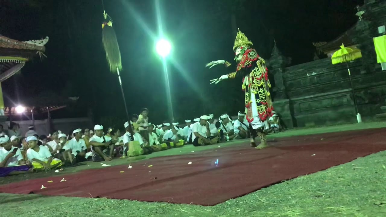 Tari Bali (Balineses dance) Jauk Manis 2019 jaman old - YouTube