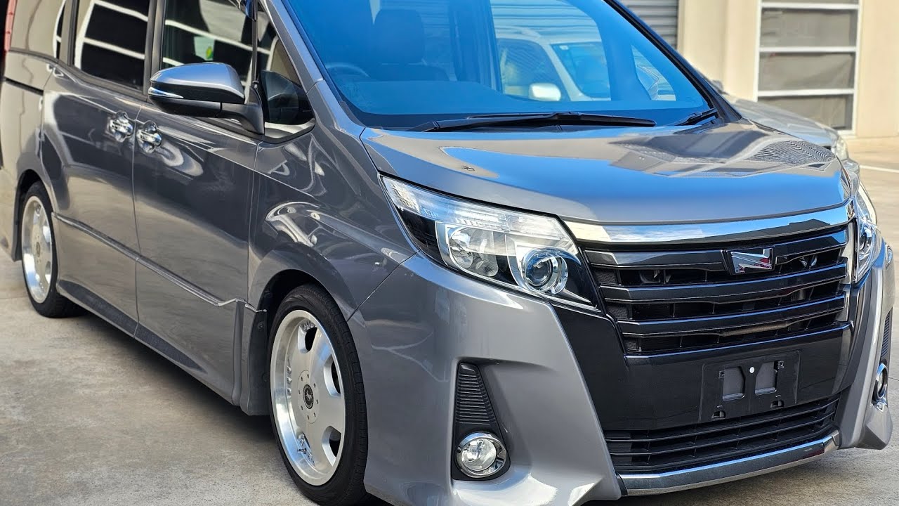 2016 Toyota Noah WxB 6IMPS - YouTube