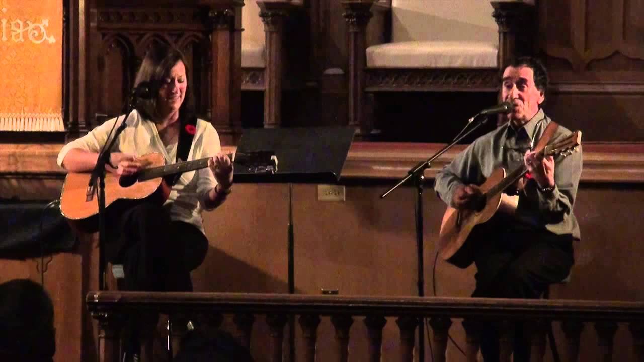 Sheila & Freddie Pelletier - Weird Chord Song - YouTube