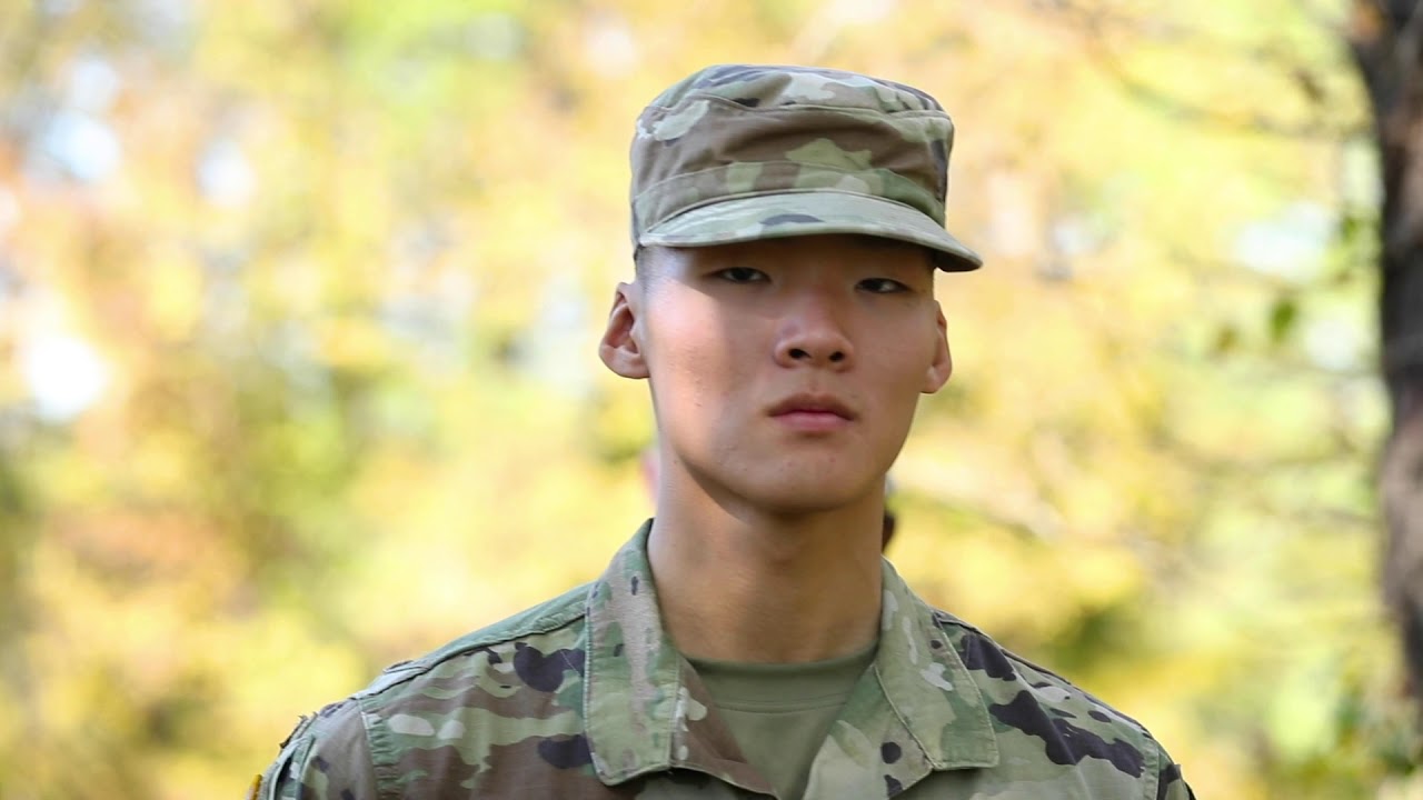 Army National Guard Soldier Skills: Left Face - YouTube