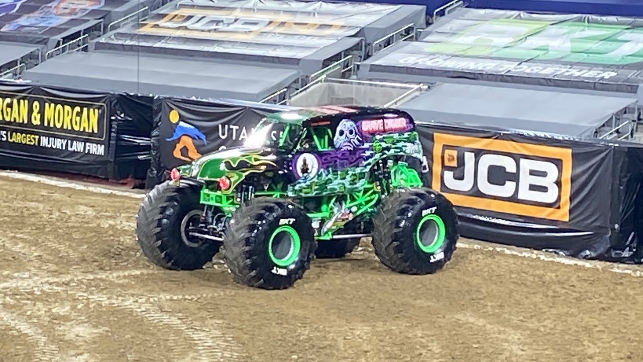 Monster jam racing San Diego,CA January 4 2025 - YouTube