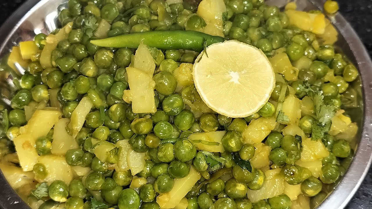 Matar ki Ghughari| मटर की घुघरी|UP style matar ki Ghughari| Aloo aur ...