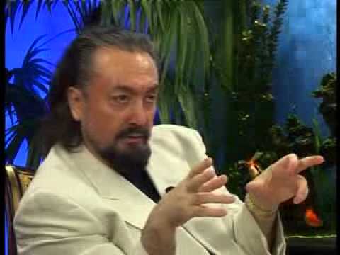 Allah Hz. Mehdi (as)'a emirlerini, Peygamberimiz (sav)'e vahiyle bildirmiştir.