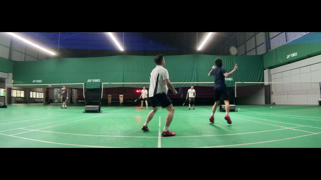 Home Sport Badminton 4K Yi & Phil vs Bee & Johnny Game 1 - YouTube