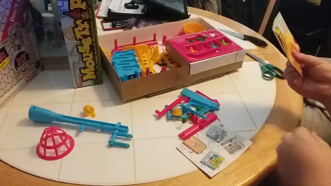 Hasbro Gaming - Mouse Trap Board Game Includes Activity Booklet ...