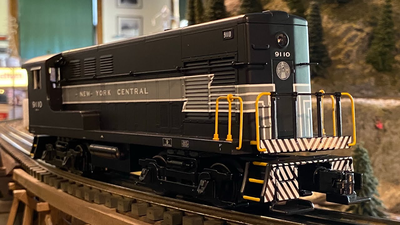 Brand New MTH H-10-44 Test Run | #Short NYC FM Switcher - YouTube