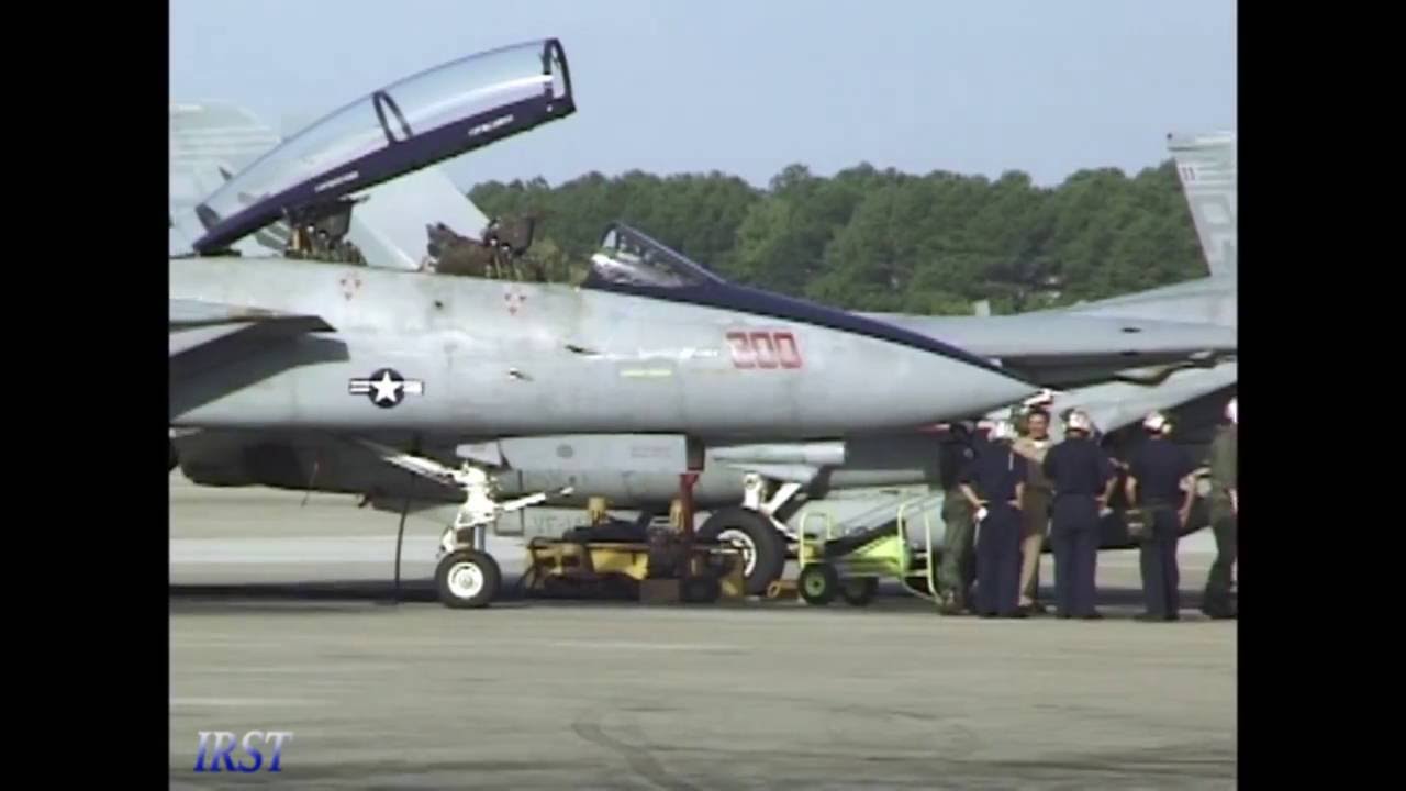 Gentlemen start your F110-GE-400 engines!! VF-11 VF-143 F-14B Start up ...