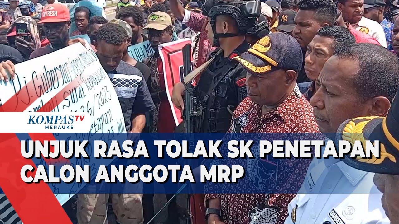 Unjuk Rasa Tolak SK Penetapan Calon Anggota MRP - YouTube