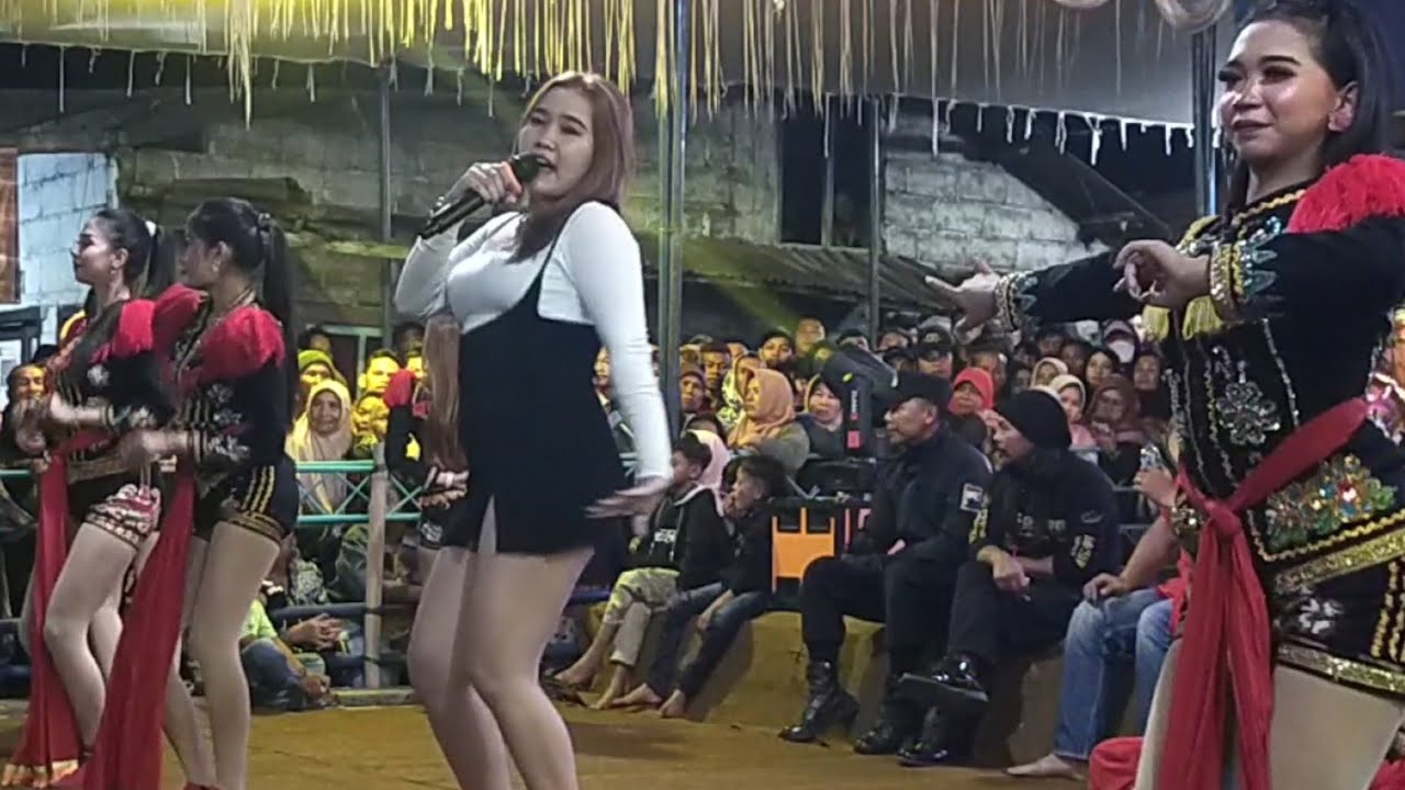 DUMES, Fela Yolanda Dewi Arum, Bikin Ambyar Penonton - YouTube