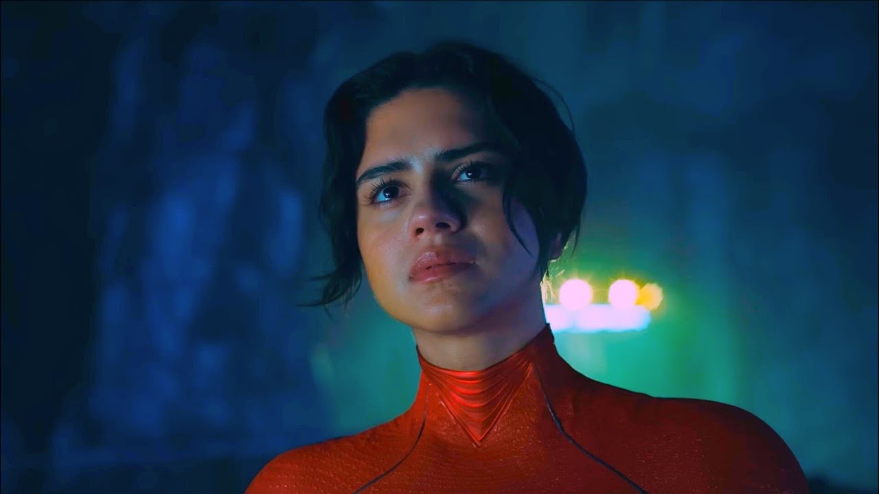 The Flash Movie Trailer 2 Review (HD), Sasha Calle's Best Look,Kara ...