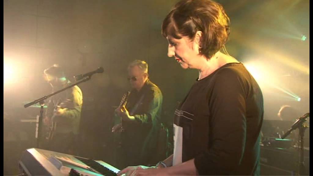 New Order Live 6 Music Maida Vale Oct 2015 - YouTube