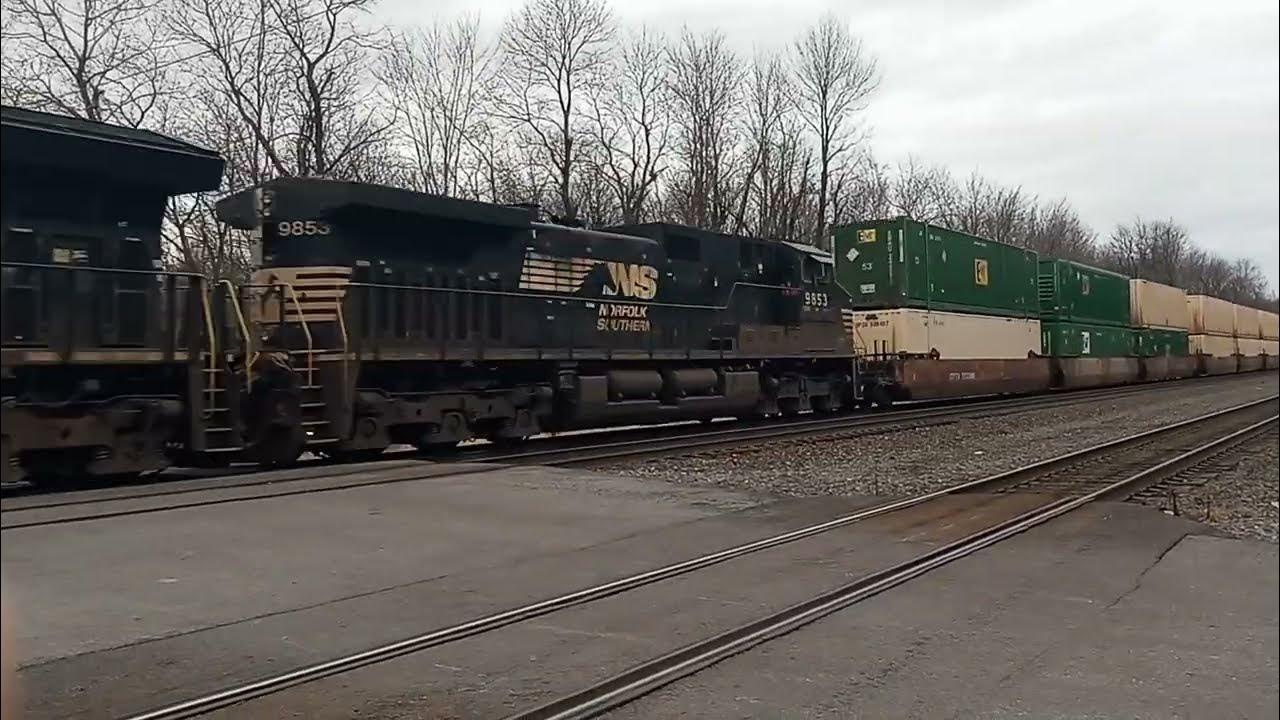 NS 25P WB intermodal NS 3644/9853 - YouTube