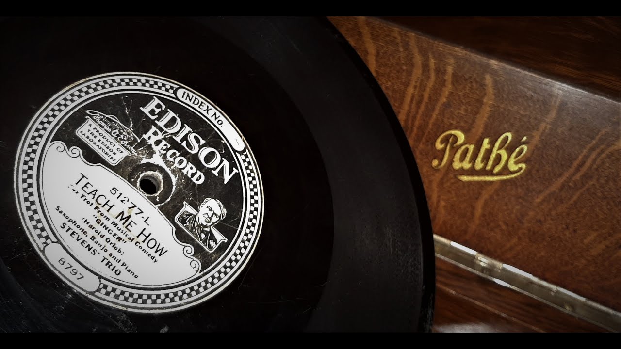 Edison Diamond Disc Play on a Pathe Phonograph Demo - YouTube