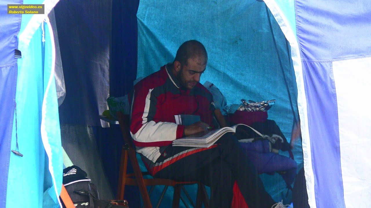Acampada Dignidad en Vigo 16/10/2014 - YouTube