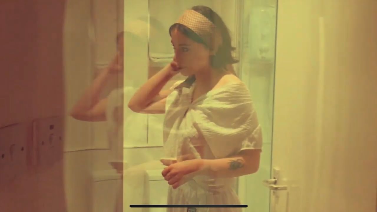 Cara Raven - JET BLACK ( Flat Music Video ) - YouTube