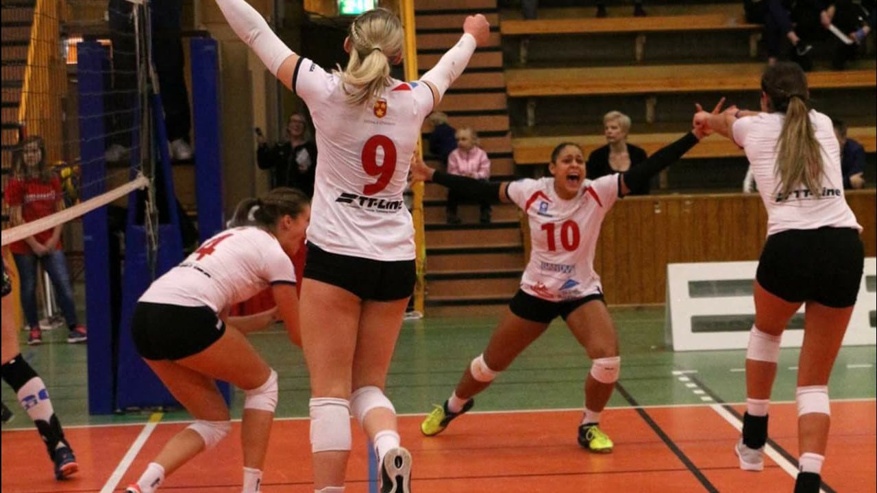 Brooke Seaman - Swedish Debut vs Gislaved (Highlights) - YouTube