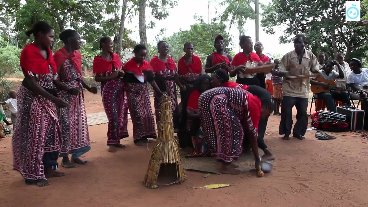 Muungano Kayamba - The Singing Wells Project - YouTube