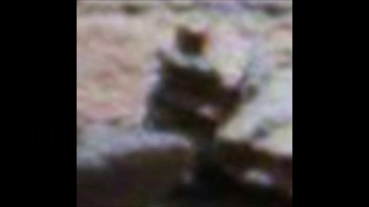 MARS Gigapan Shows Humanoid Figures? - YouTube