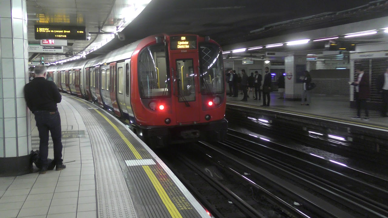 District Line S7 Stock 21059 Departing Monument - YouTube
