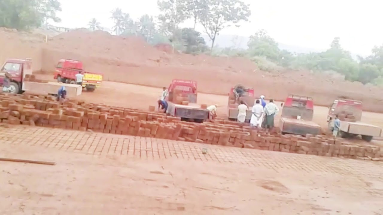 Bricks making in KERALA (india) - YouTube