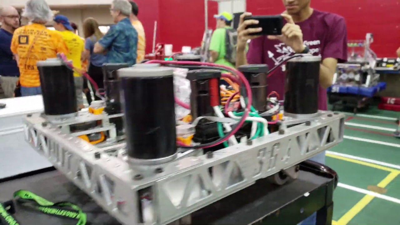364's NUT Robot Closeup | IRI 2019 - YouTube
