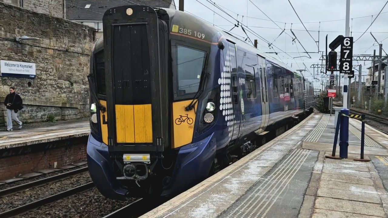 Scotrail Class 385's Entering Haymarket - YouTube