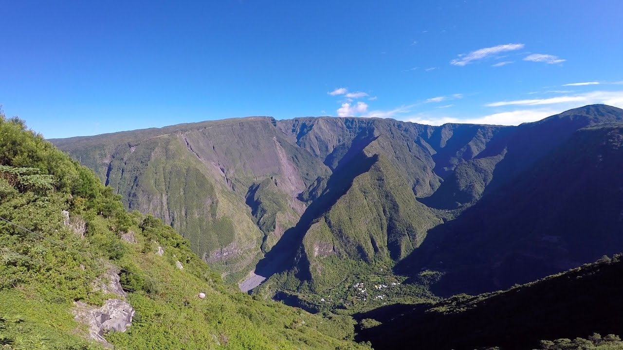 Ile de La Réunion, Grand Bassin HD - YouTube