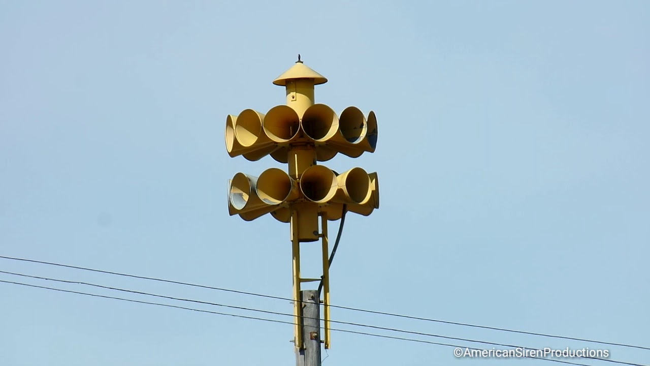 Federal Signal 2t22 siren test, Odessa, Mo - YouTube