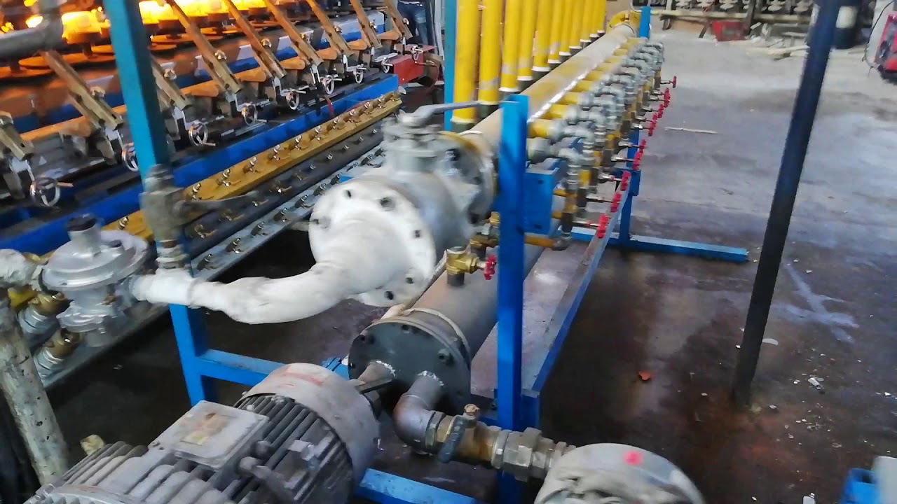 Double Gob glassware press machine (DG24) - YouTube