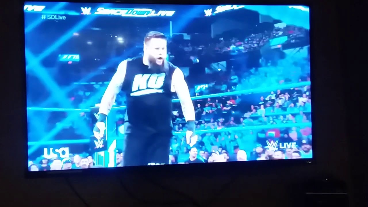 WWE tells Kevin Owens to look at the hard camera (botch) - YouTube