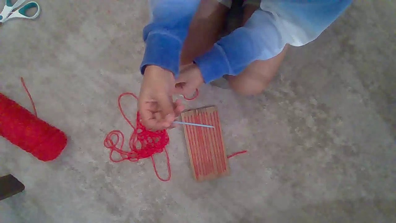 how to weave a patch of yarn!!! - YouTube