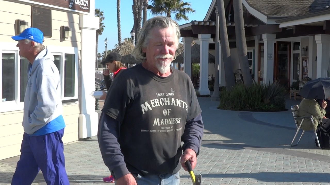 "Lucky John" Domingue Performs in Huntington Beach - YouTube