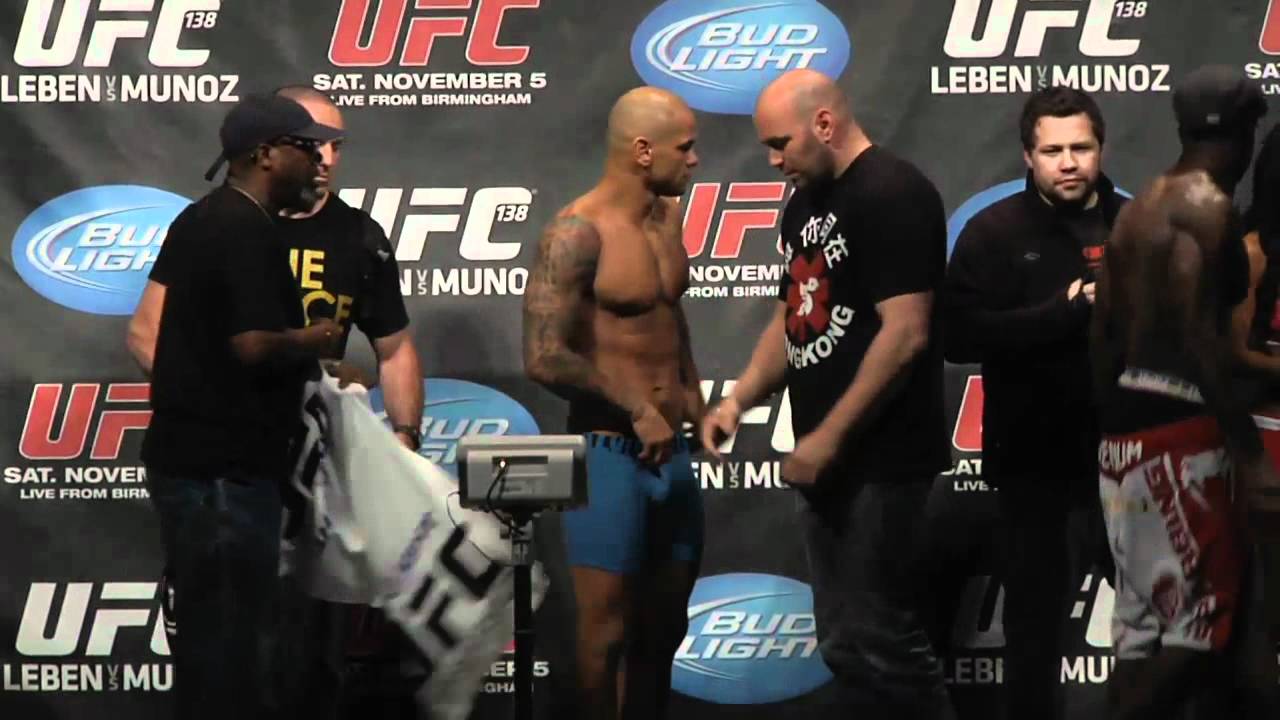 UFC 138 Weigh In: Alves vs. Abedi - YouTube