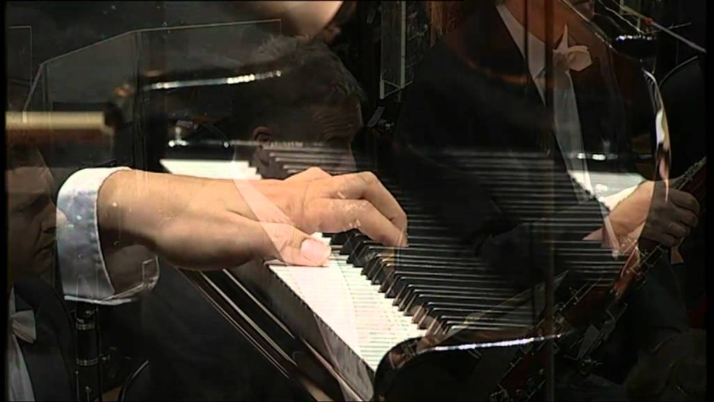 RACHMANINOFF Piano Concerto No.2: 2nd Movement (Sydney Symphony ...