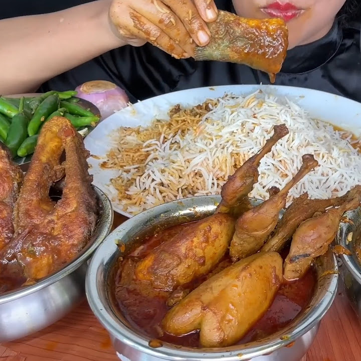 ASMR: EATING SPICY FISH CURRY🔥 BASMATI RICE || #shorts #mukbangn#asmreating #mukbangasmr #asmr ...