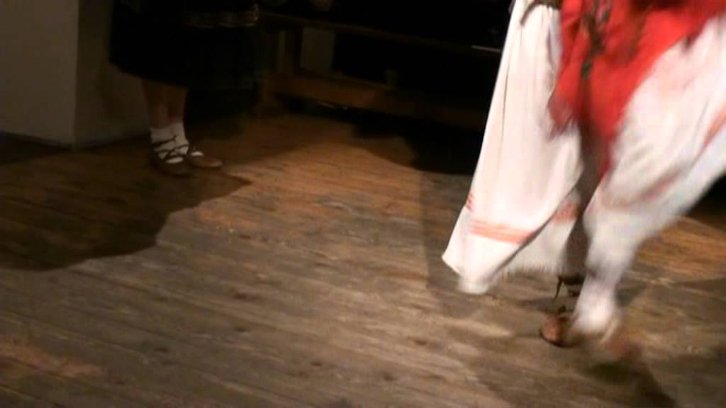 Folklore dancing "Detva" - YouTube