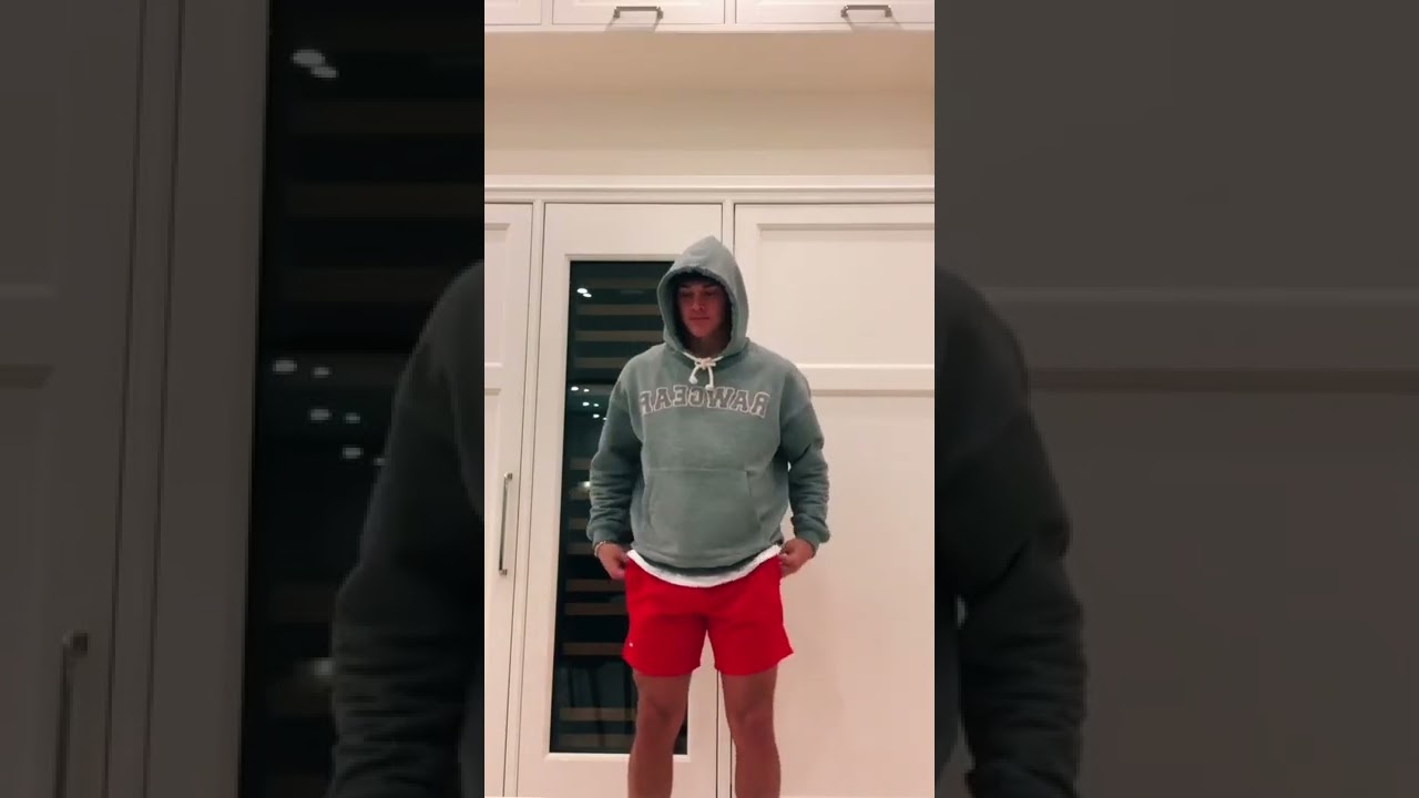 #shorts ugh i’m so good at this dance - YouTube