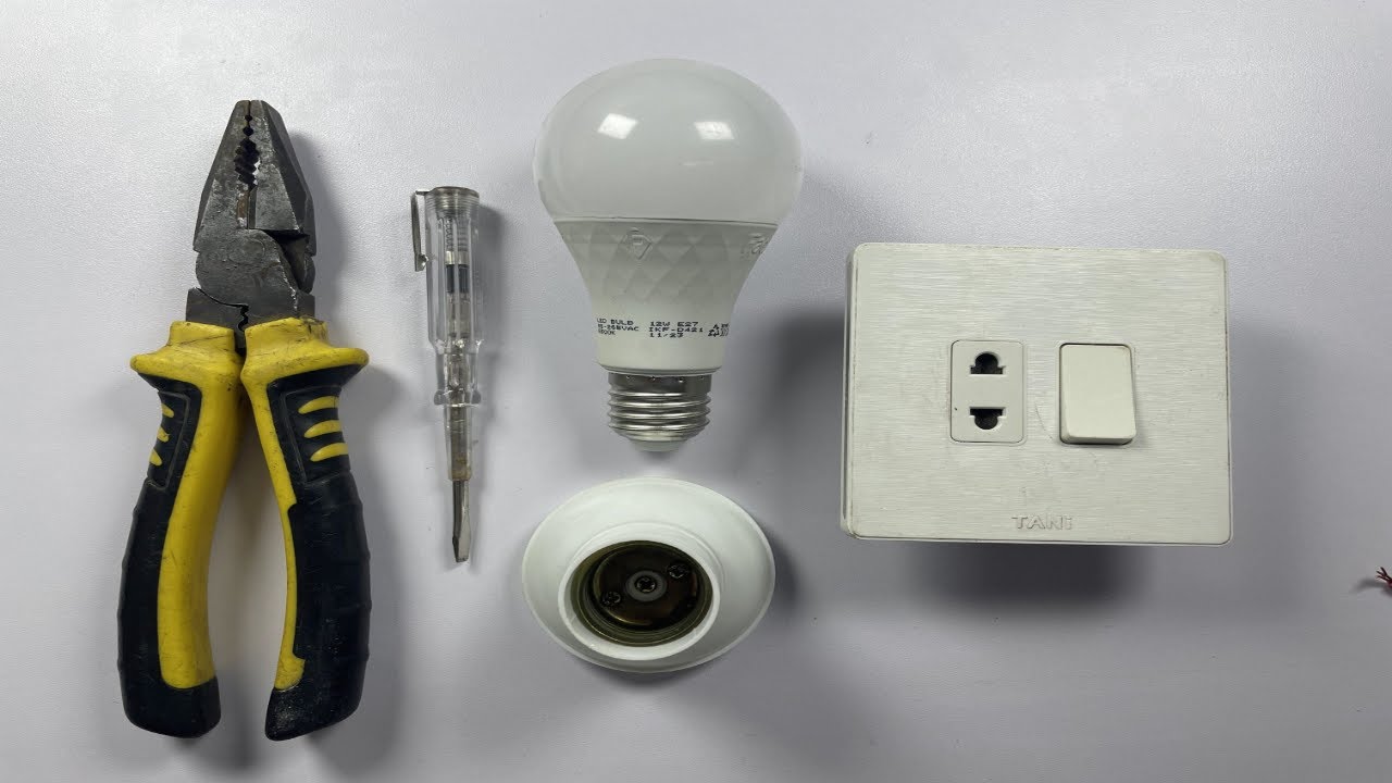 BEST DIY Guide for Wiring a Single Bulb with a Socket - YouTube