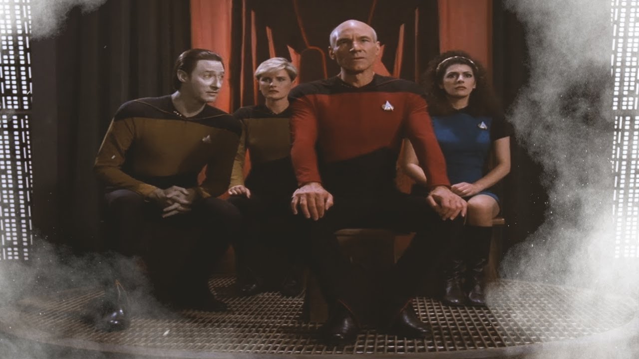 TNG Lore : Q puts Humanity on Trial - YouTube
