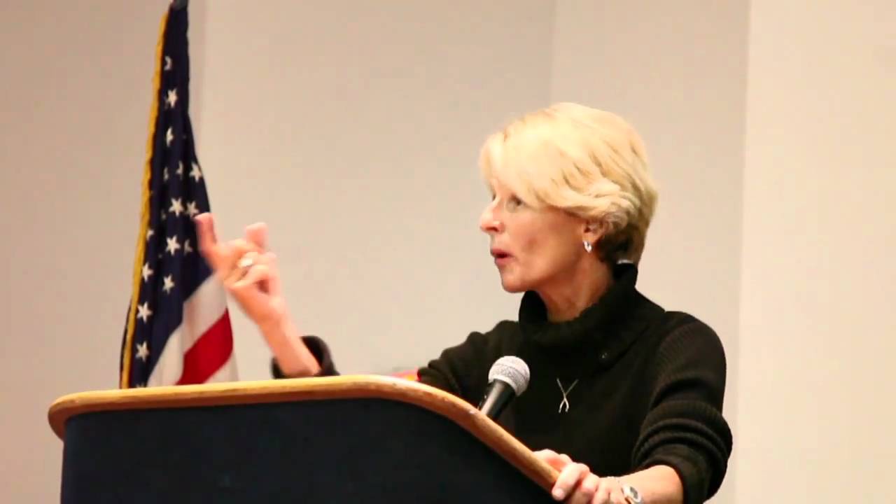 Sue Enquist Coaching - Captain Obvi - YouTube